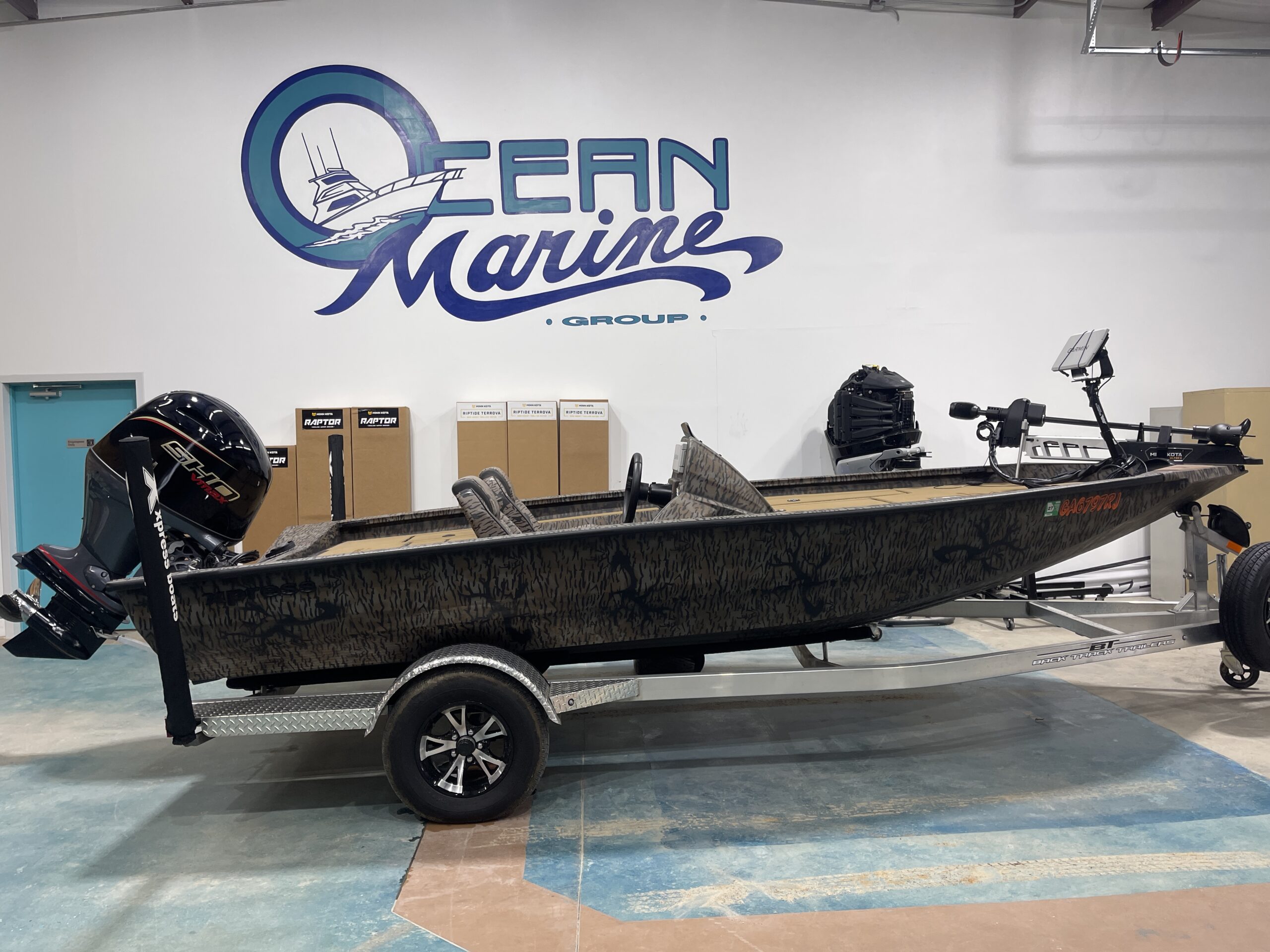 2025 18' Xpress H18 - Ocean Marine Boats