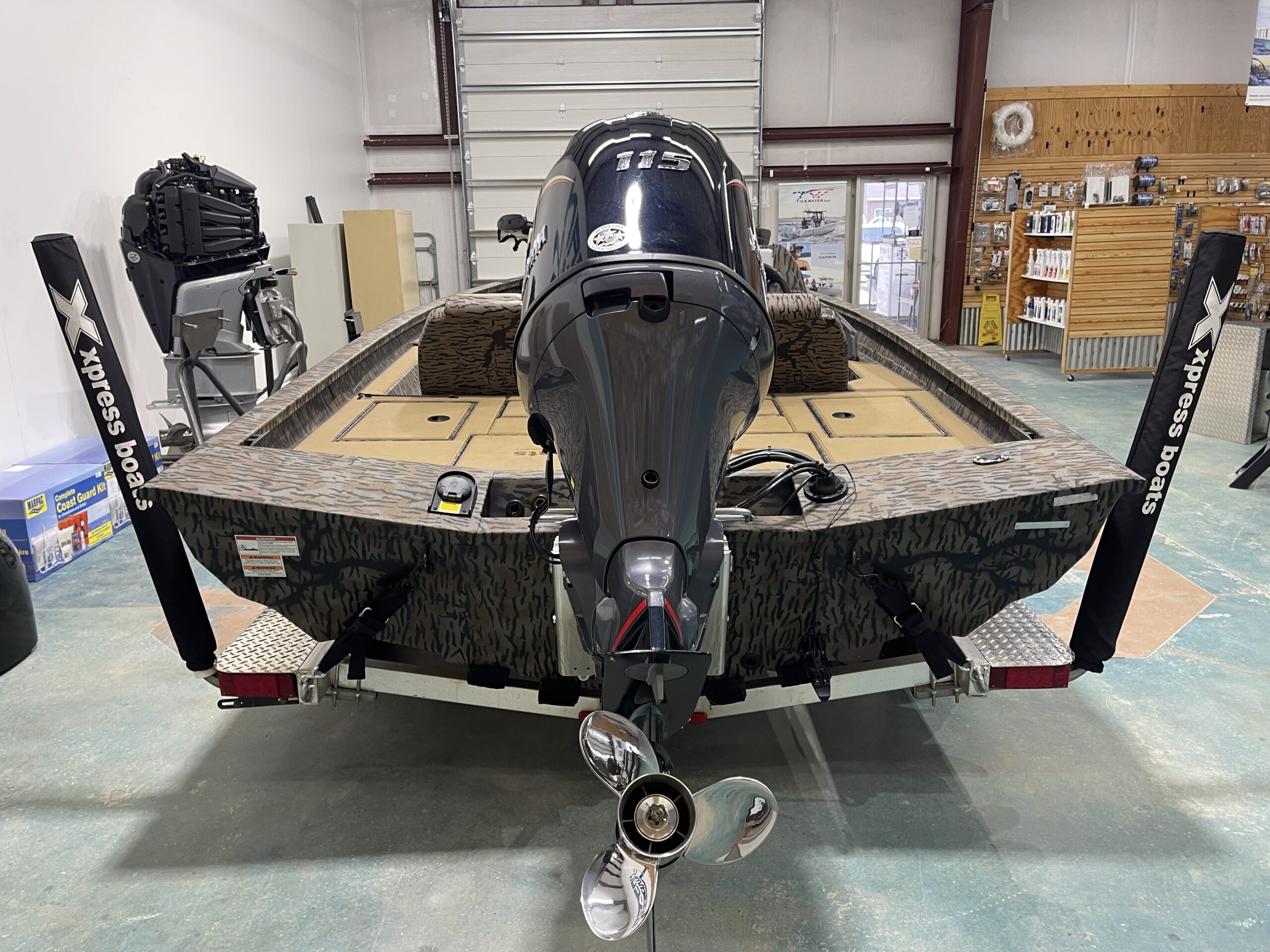 2025 18' Xpress H18 - Ocean Marine Boats